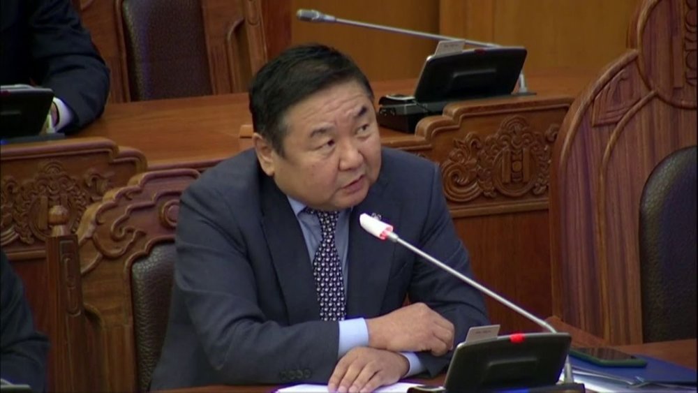 Сандал булаацалдсан Д Ганбат гишүүн сануулга авав